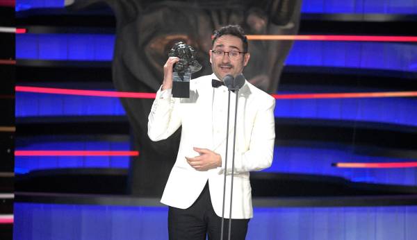 ‘La sociedad de la nieve’ roza la cima del récord con 12 premios