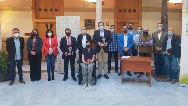 Reyes destaca el papel esencial de los profesionales de la comunicación ...