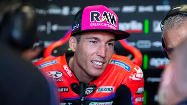 Aleix Espargaró domina la nueva Práctica de MotoGP en Gran Bretaña