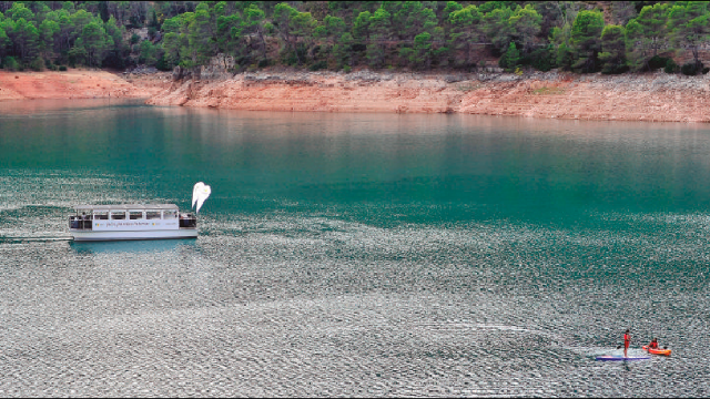 El Tranco: Un poblado que data de comienzos del siglo XX y también un ...