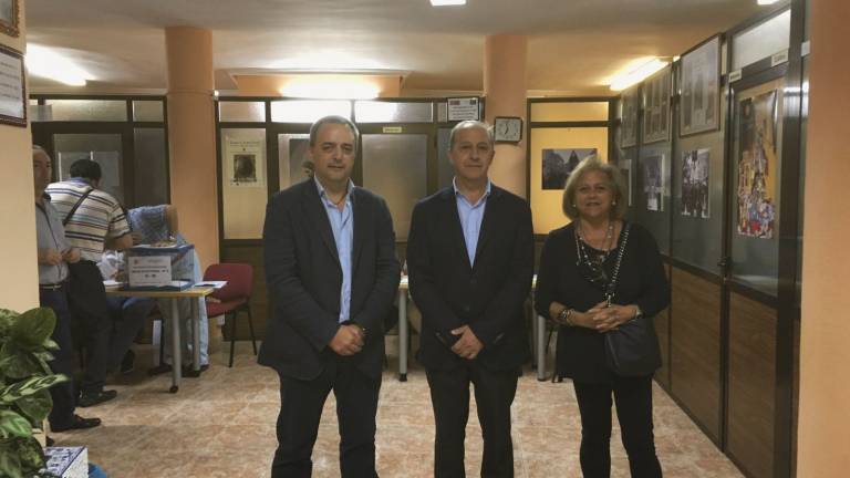 Ricardo Cobo arrasa en las elecciones de El Abuelo