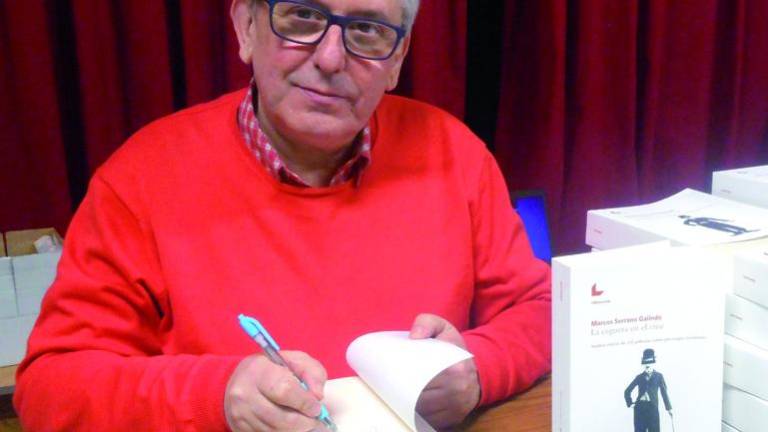 Marcos Serrano presenta su obra en la feria del libro del instituto Cástulo
